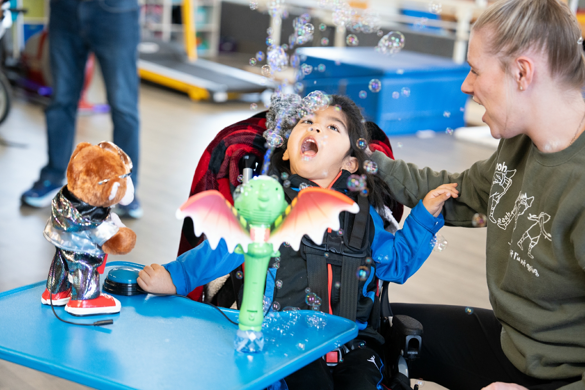 GE Appliances' "Elf-gineers" Adapt and Donate More than 100 Toys for ...