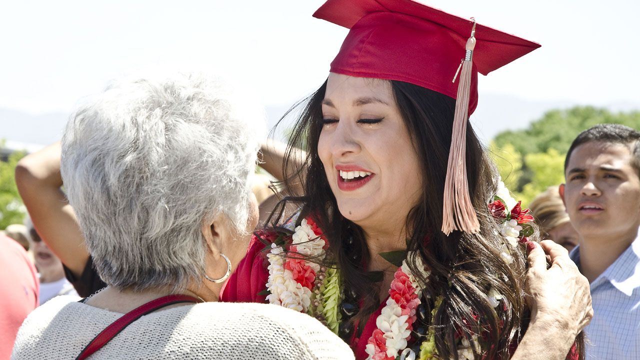 The University of New Mexico hosts Spring 2017 Commencement | UNM UCAM ...