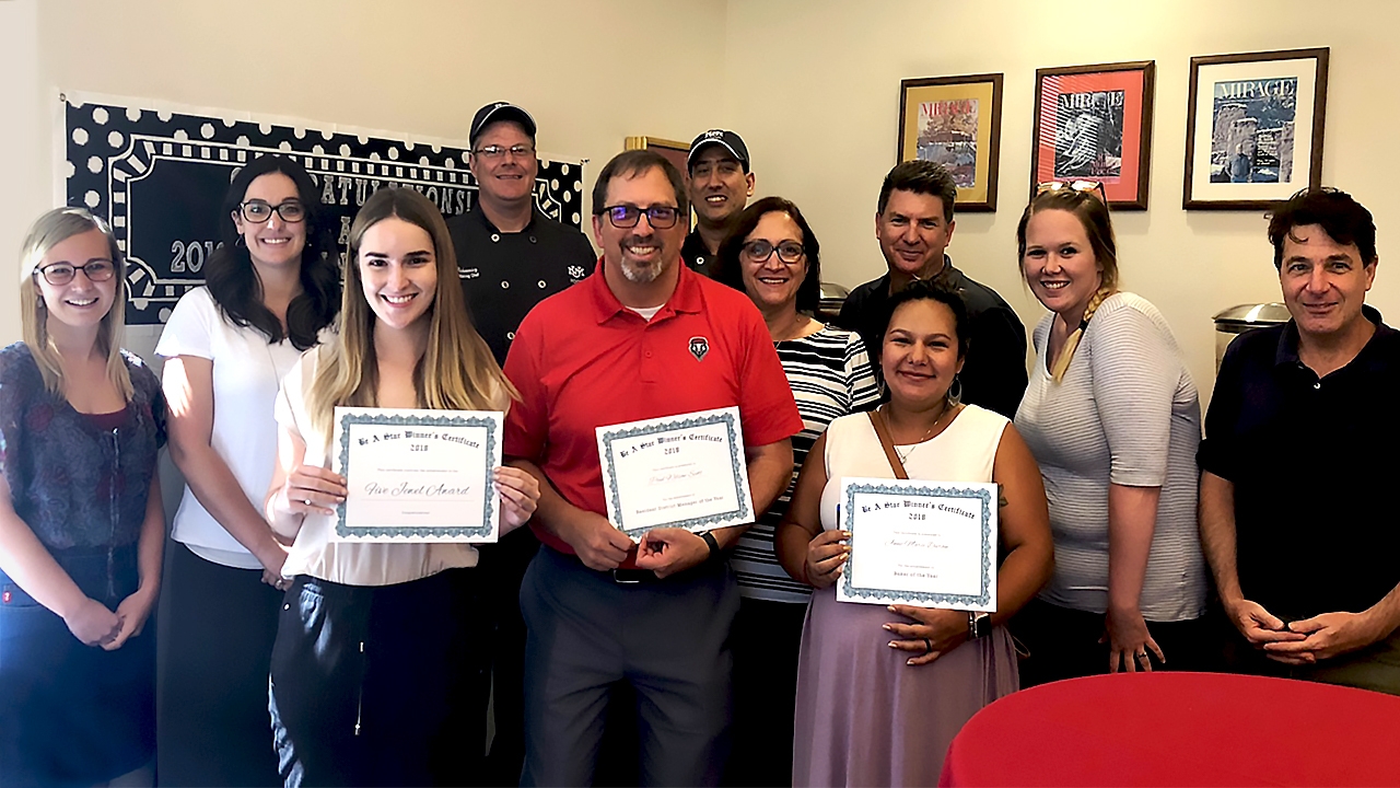 UNM Food employees honored as ‘Best in the West’ | UNM UCAM Newsroom