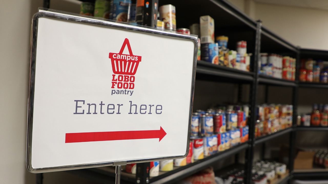Student Affairs hosts food drive to help Lobos | UNM UCAM Newsroom