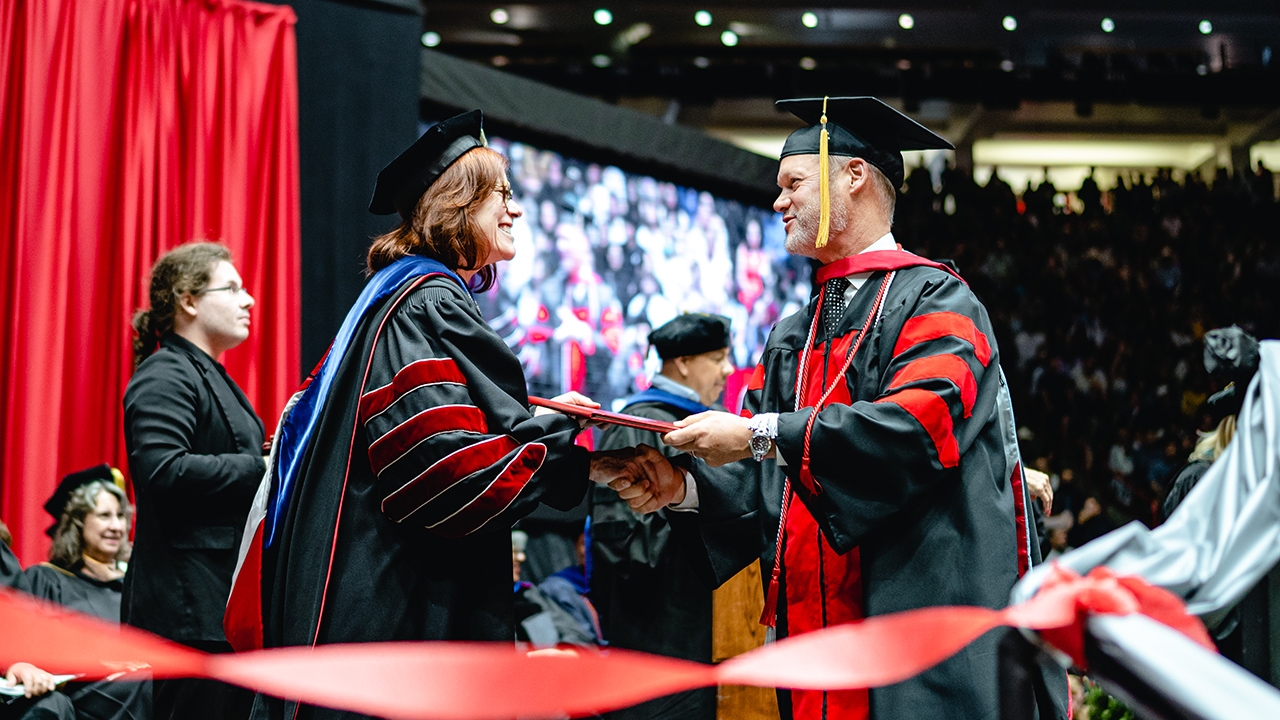 UNM celebrates Fall 2023 commencement | UNM UCAM Newsroom