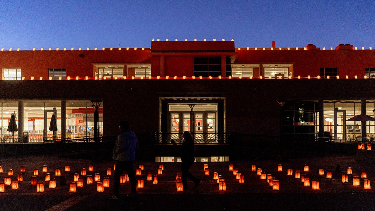 Holiday cheer comes to UNM campus with Hanging of the Greens | UNM UCAM ...