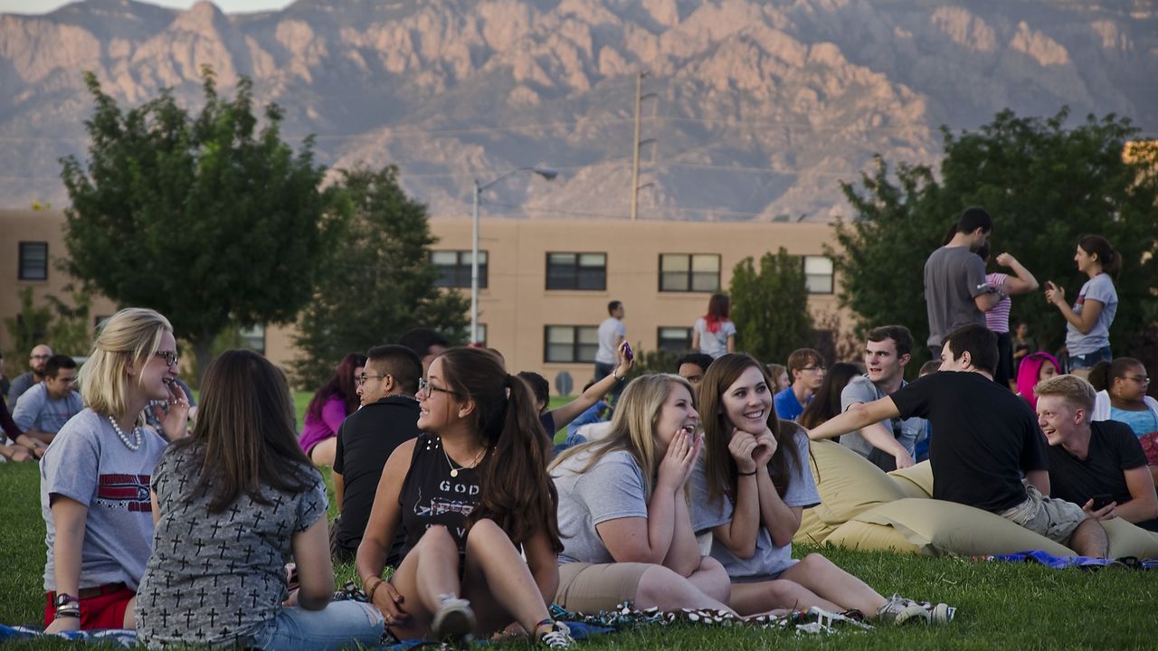 Image isn't everything: UNM professor shows how an environment may ...