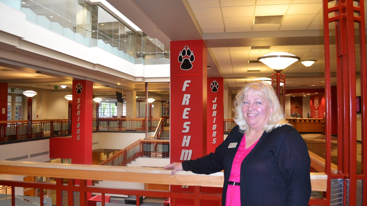 After 29 years of service to UNM, Wallace is leaving the building | UNM ...