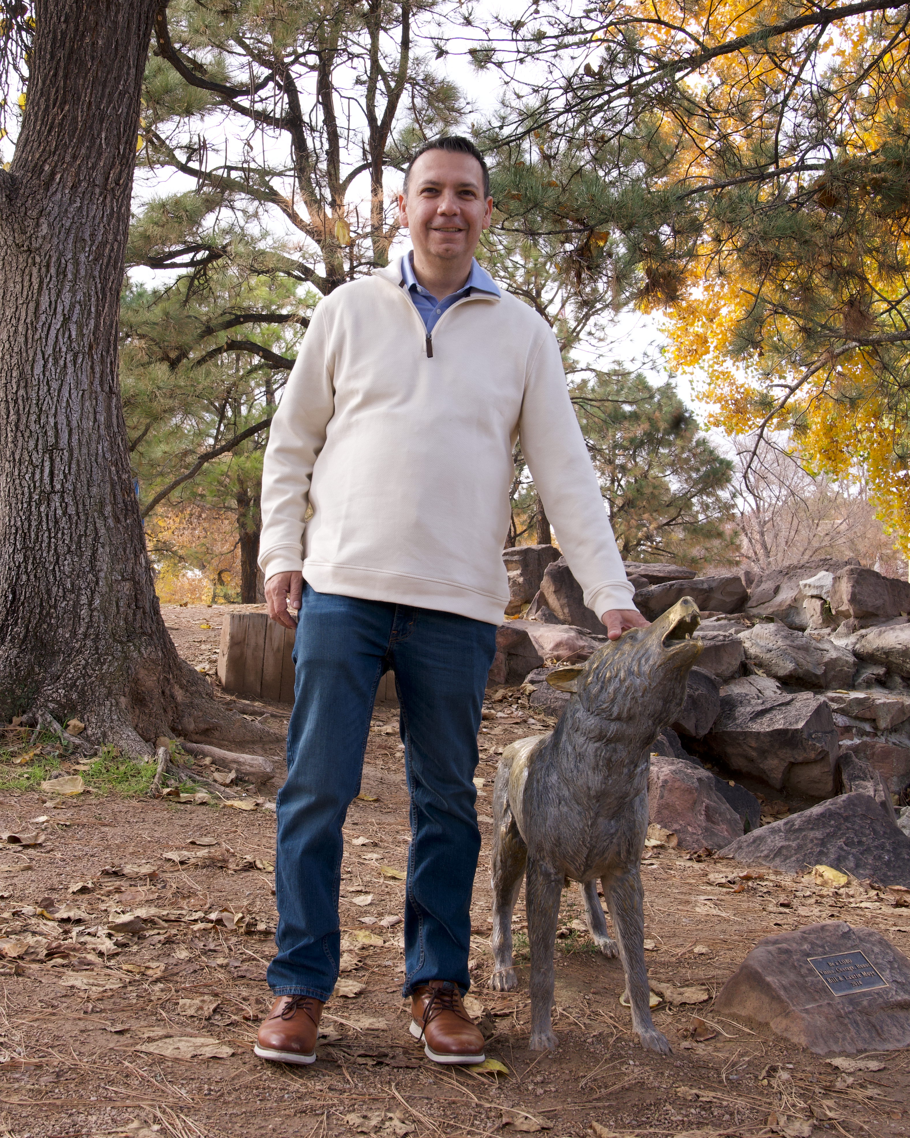 2025 Inspiring Graduate | Guillermo Caraveo | UNM UCAM Newsroom