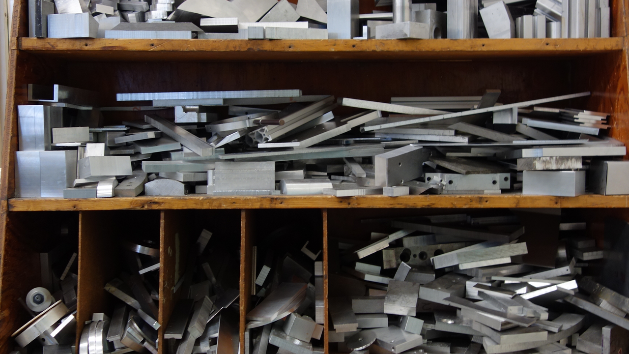 A closer look inside UNM's Physics & Astronomy machine shop | UNM UCAM ...