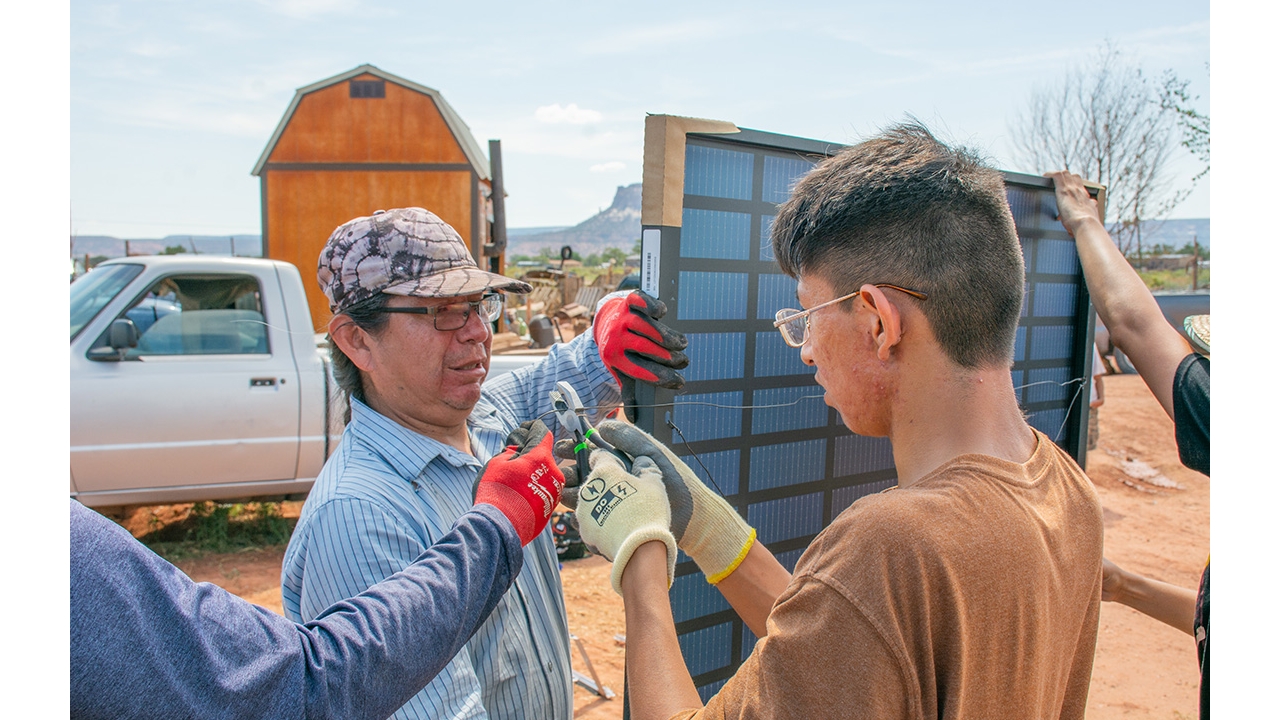 UNM-Gallup solar technician course offers bright future | UNM UCAM Newsroom