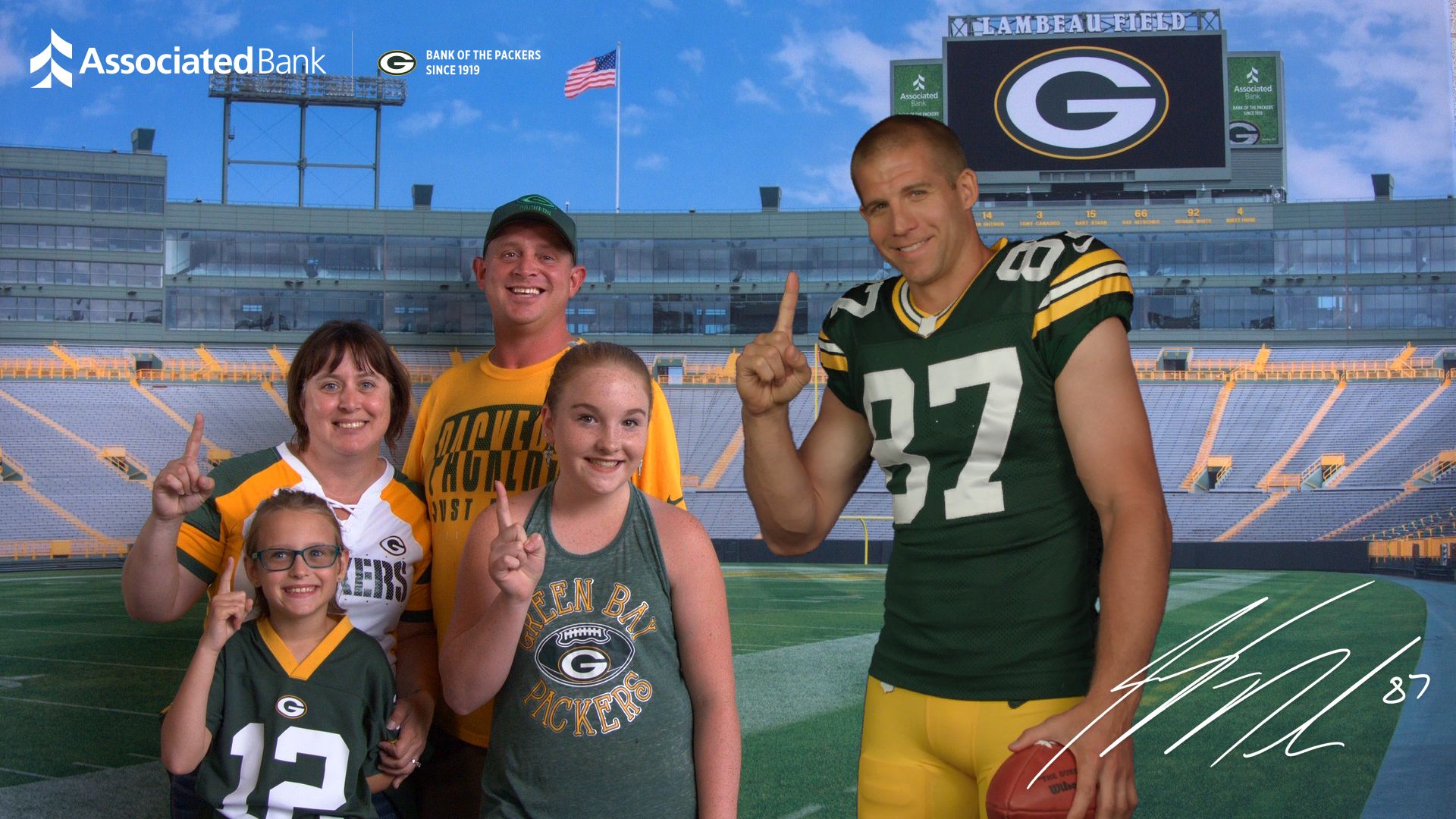 GREEN BAY PACKERS: Associated Bank receives Silver 2017 Experience and ...