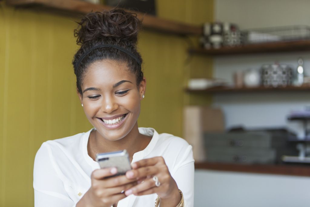 Associated Bank introduces new digital checking option to on-the-go ...