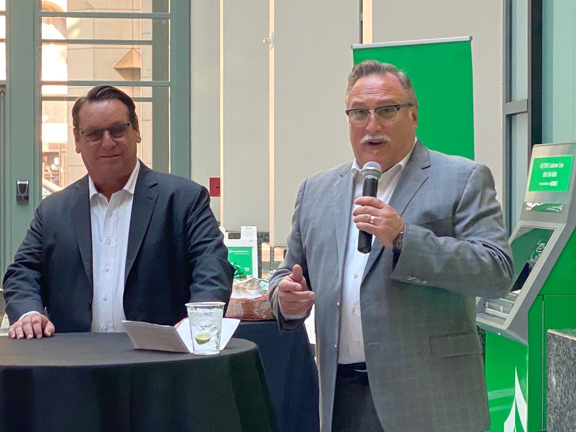 Associated Bank opens branch downtown in Milwaukee’s River Center ...