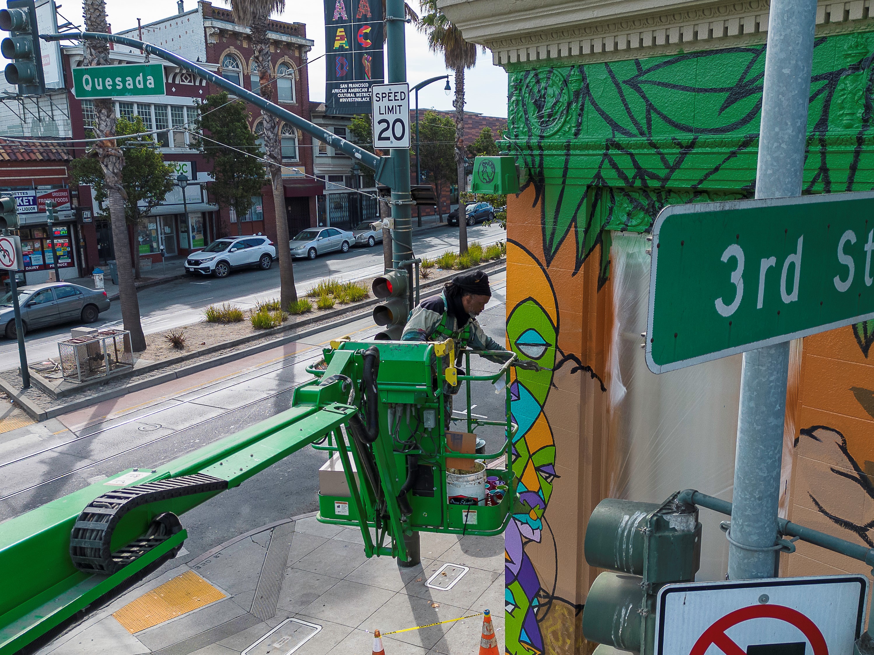 Huge Mural for Bayview-Hunters Point Unveiled in San Francisco | Blue ...