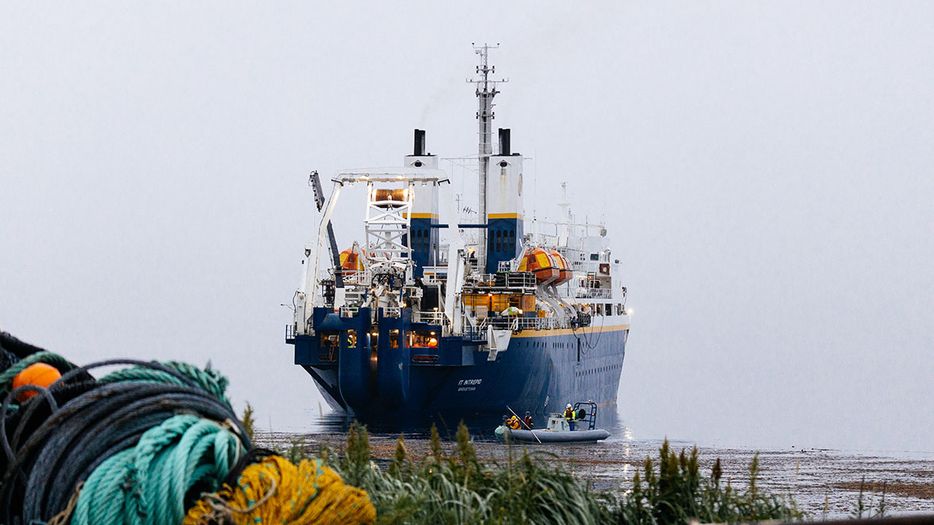 Intrepid crew completes major milestone for GCI’s AU-Aleutians Fiber ...