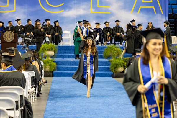 UCLA Extension graduates commemorate certificates in graduation ...
