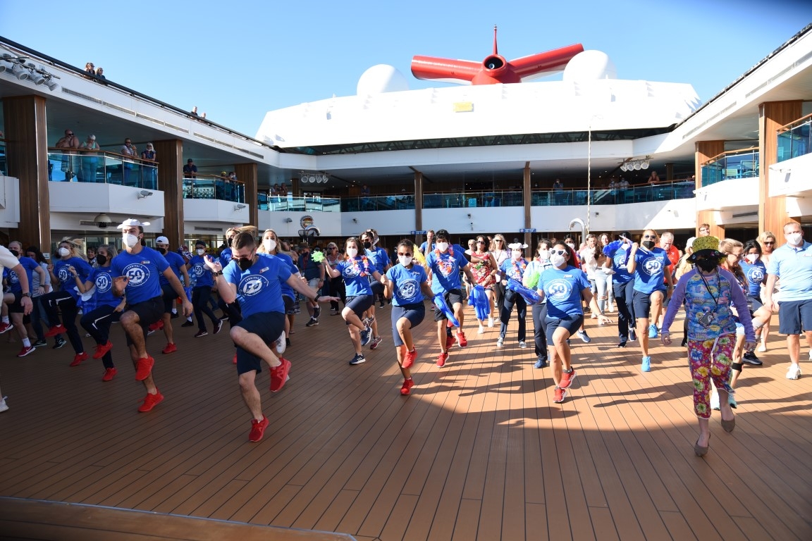 Photo | Carnival Splendor's Fun Squad Leads Sail Away Dance Party ...