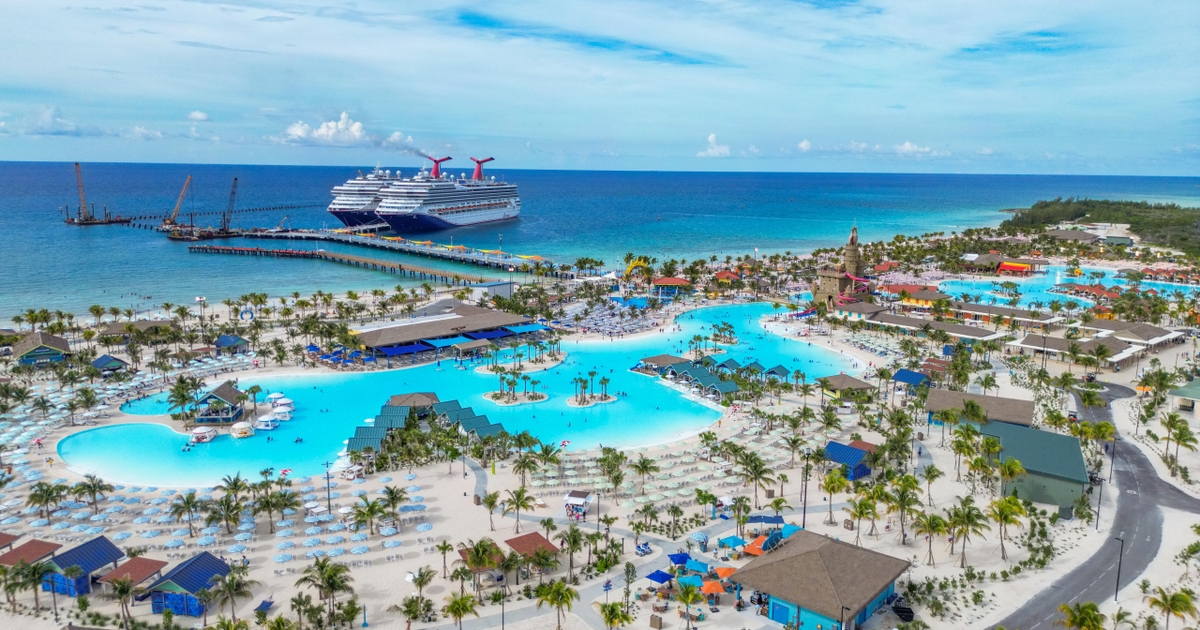 Carnival Cruise Line Marks First Ever 'Double Fun' Day with Two Ships ...