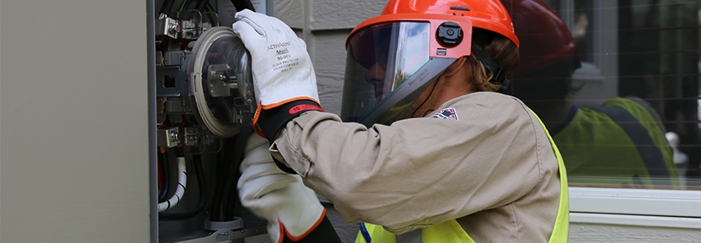 Xcel Energy expands use of smart meters to Wisconsin | Xcel Energy Stories