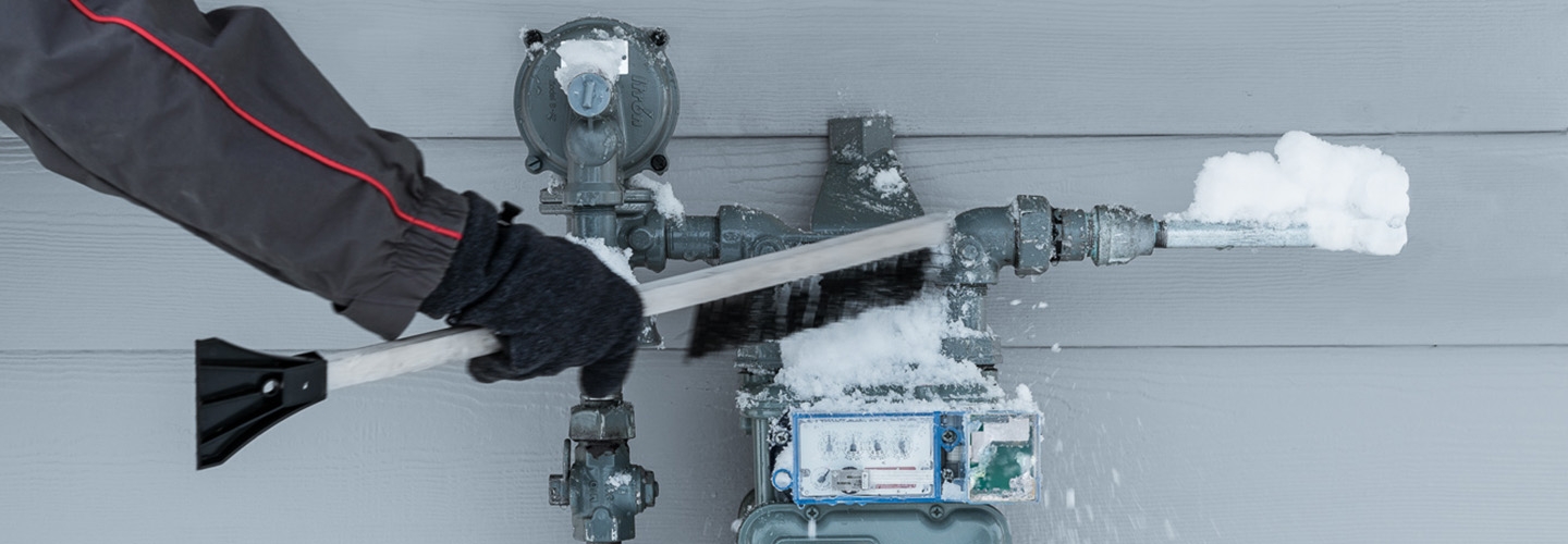 Keeping your gas meter safe and clear of ice and snow | Xcel Energy Stories