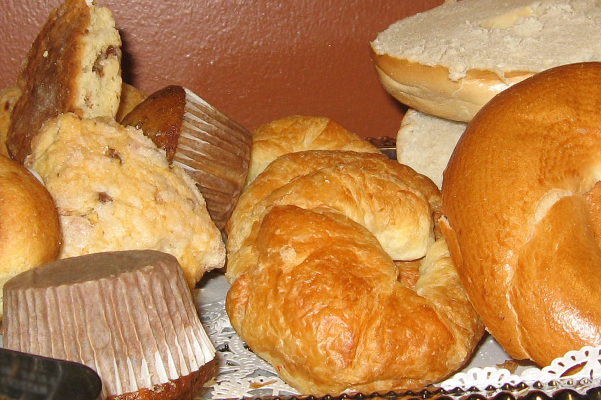 Excessive ultraprocessed foods (UPFs) and poor nutrition tied to poor ...