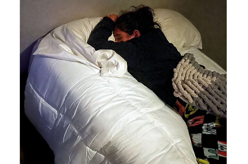 Insomnia, lack of sleep linked to high blood pressure in teens ...